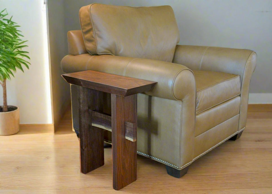 The Statement Table - for entryways & hallway decor - Japanese style ...